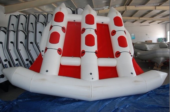 Red 380cm Length Six Person Inflatable Flying Fish Boat With 10 Chamber
