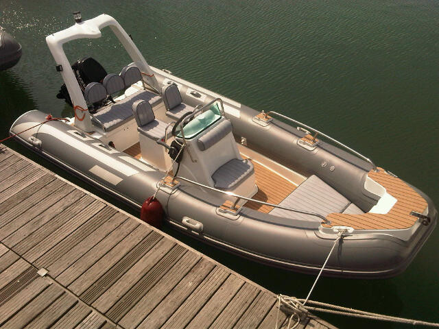 Luxury Rigid Inflatable Boat 5.2 Meter Length 1.95 Meter Width YAMAHA ...